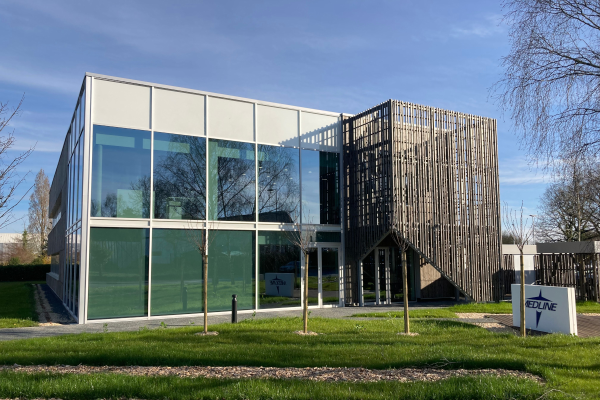 Medline expands in Châteaubriant: new jobs and green offices - Business ...